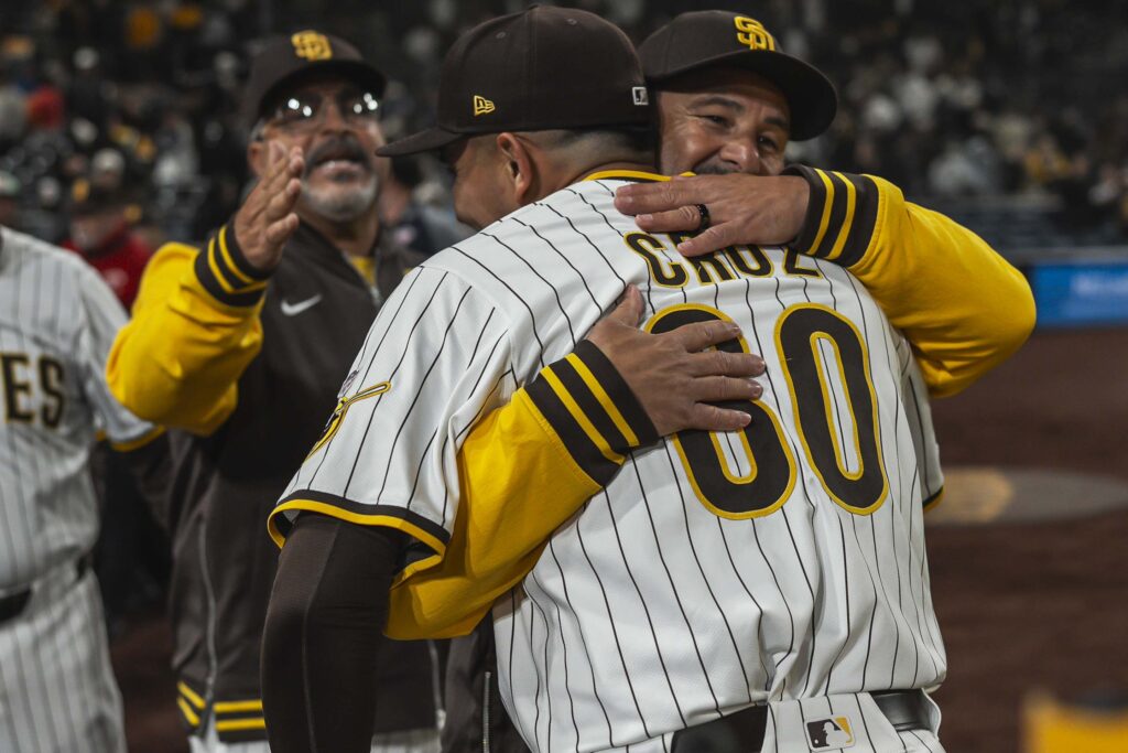 ¡Histórico debut de Omar Cruz en Grandes Ligas! - Deportrece