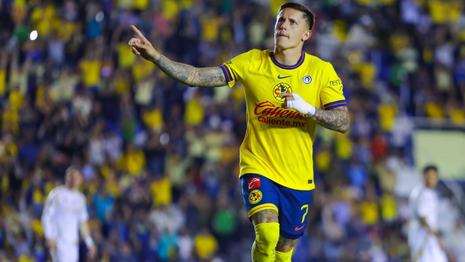 ¿Brian Rodríguez renovará con América? Esto es lo que se sabe - Deportrece
