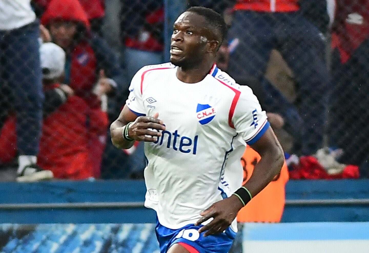 ¡Ya se armó el fichaje!; Christian Ebere ya tiene fecha para llegar a ...