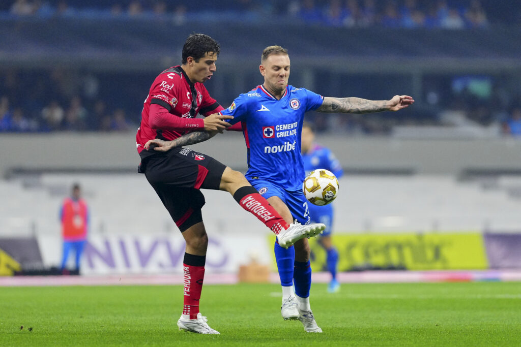 Goles Cruz Azul vs Atlas: Paradela amplía la ventaja celeste - Deportrece